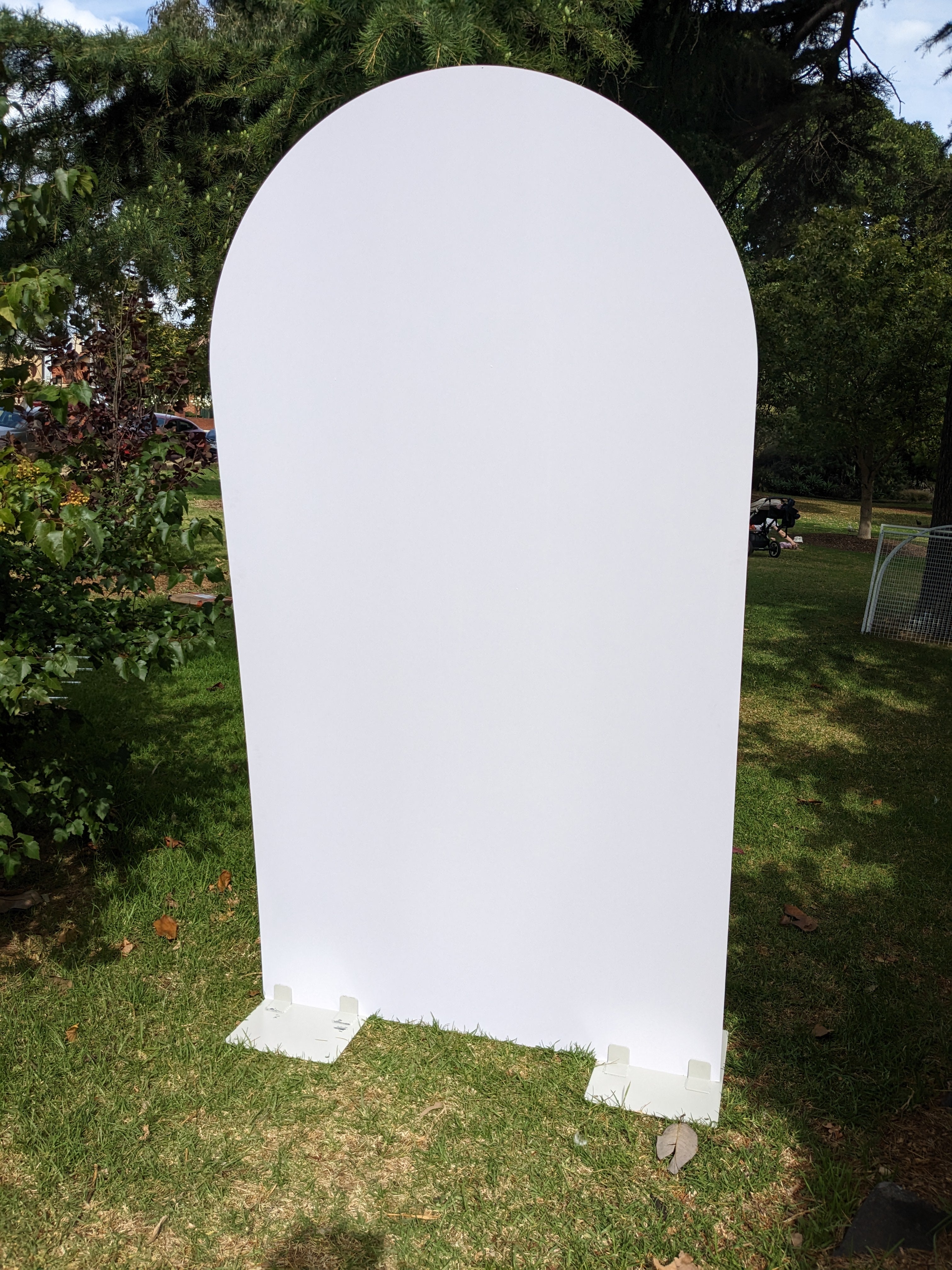 White Arch Backdrop (for hire) – Neon Daddy